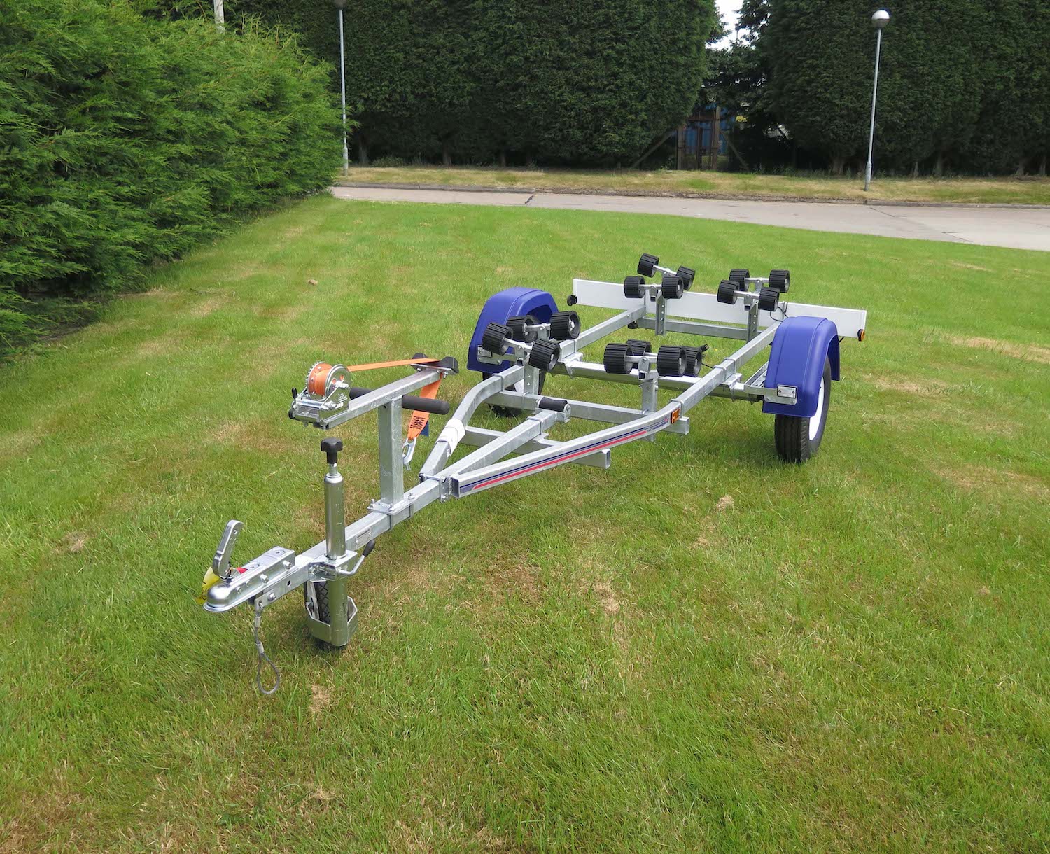 Indespension Coaster Micro Swing - 3.9m Marine Trailer | Indespension